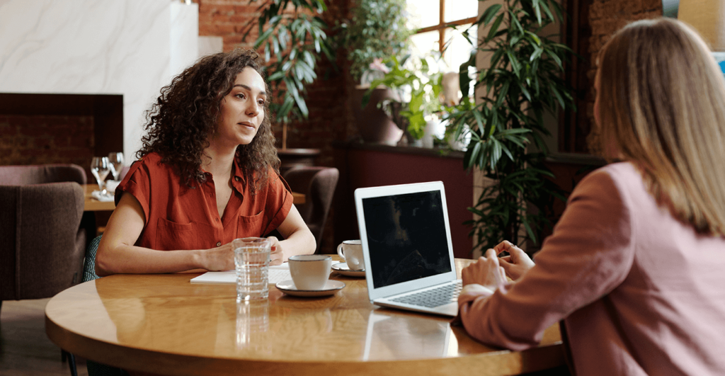 Answers to the 10 Most Common Interview Questions - SkillGigs